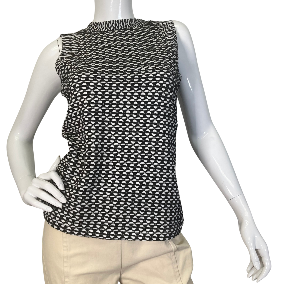 Maeve by Antrhropologie Black and White Eye-catching Knit Tank top ...